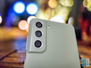 Samsung Galaxy S21 FE 5G Review - The Fan Edition Did It Again